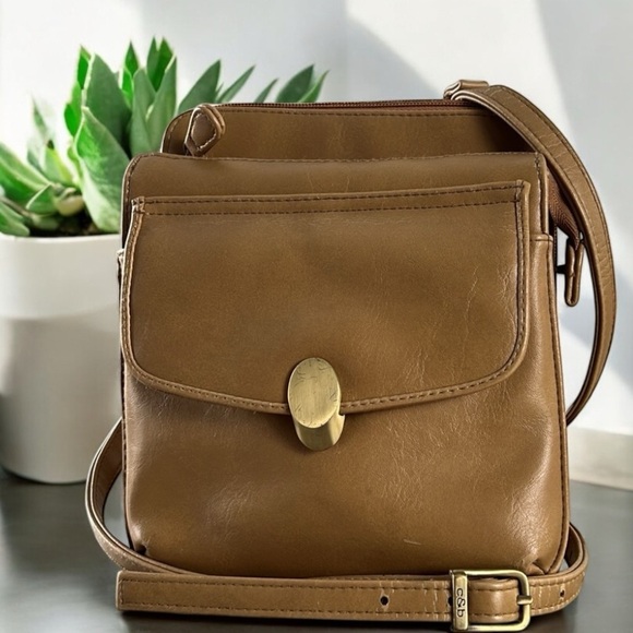 croft & barrow | Bags | Croft Barrow Vintage Tan Vegan Leather Shoulder ...
